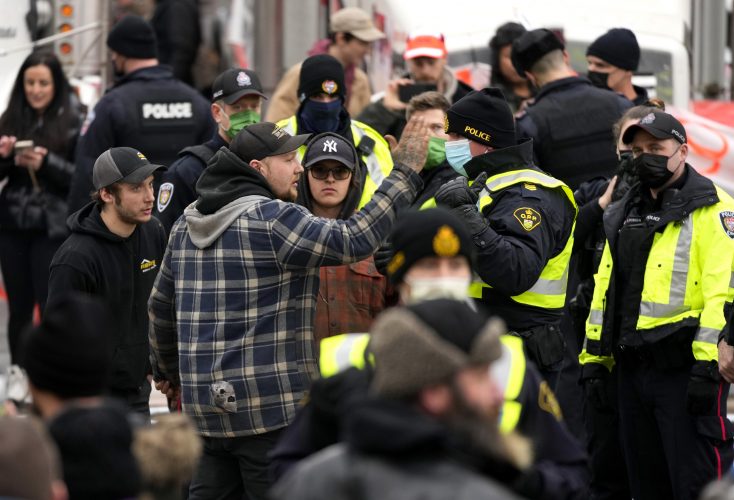 Canada border blockade clearing peacefully as police move in | News ...
